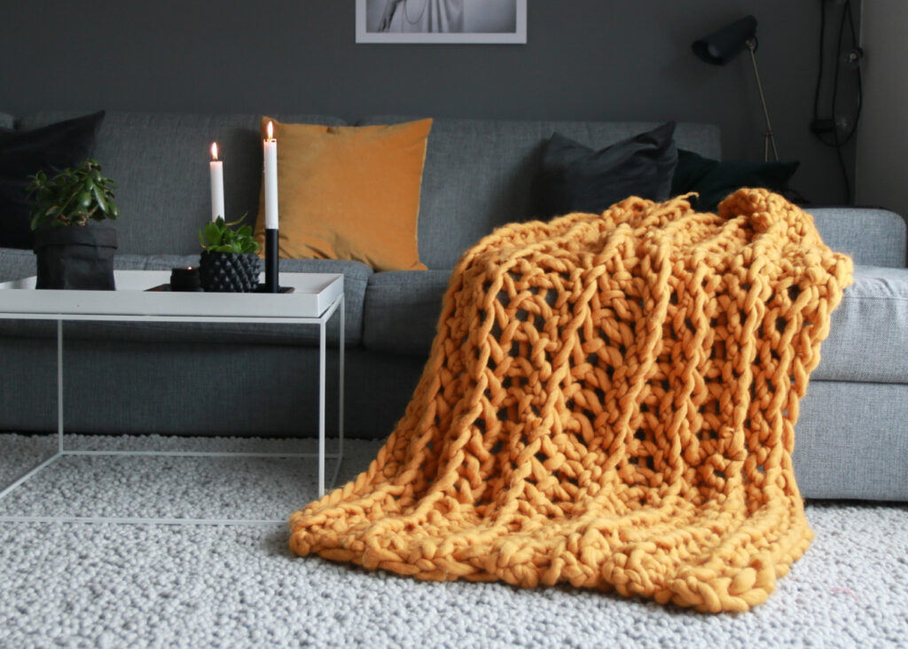 Chunky Pledd - Hekleoppskrift - HVITELINJER BLOGG